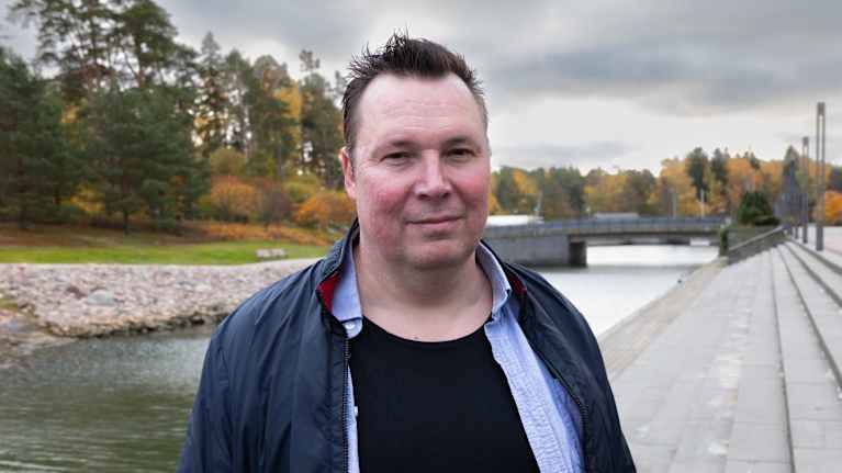 Suomi on väkivaltainen maa naisille, mutta auttamisesta aiotaan ...
