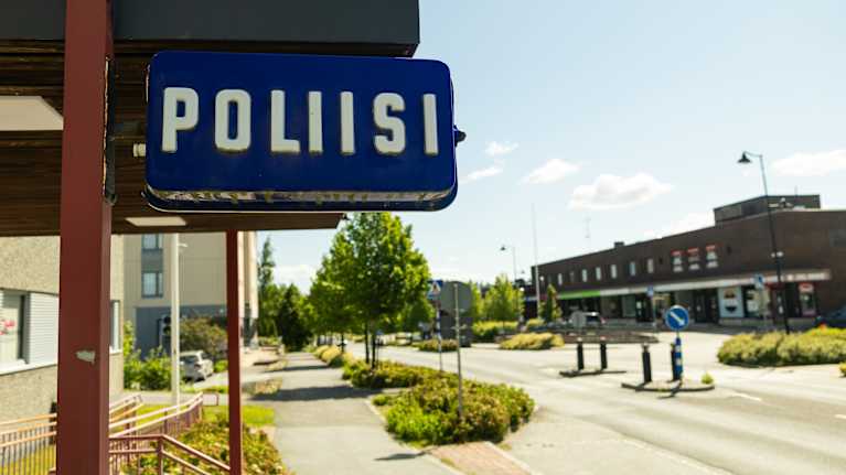 Uutta tietoa Ikaalisten poliisi­tehtävästä: kiinniotettua epäillään ...