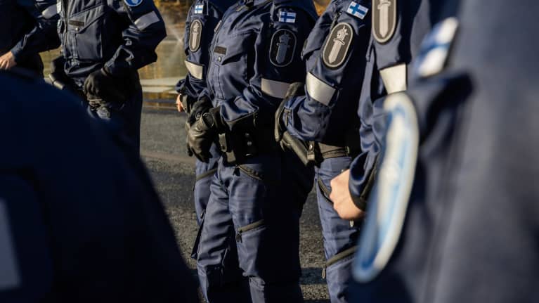 Moottoripyöräilijä ajoi ykköstiellä 267 km/h nopeutta, takaa-ajo ...