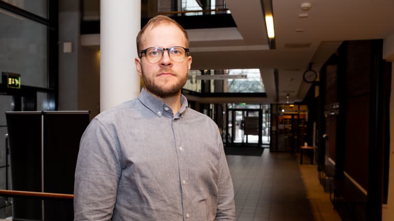 Taloustieteen professori arvostelee yhteisöveron laskua: Tehoton keino ...