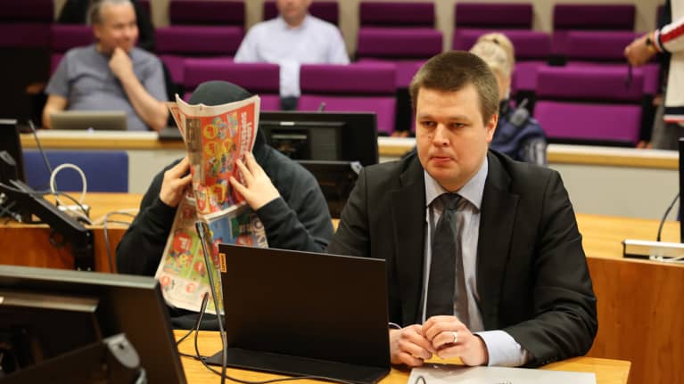 Pirkanmaan käräjäoikeus tuomitsi nuoren elinkautiseen Lielahden murhasta – puukotti uhriaan 18 ...