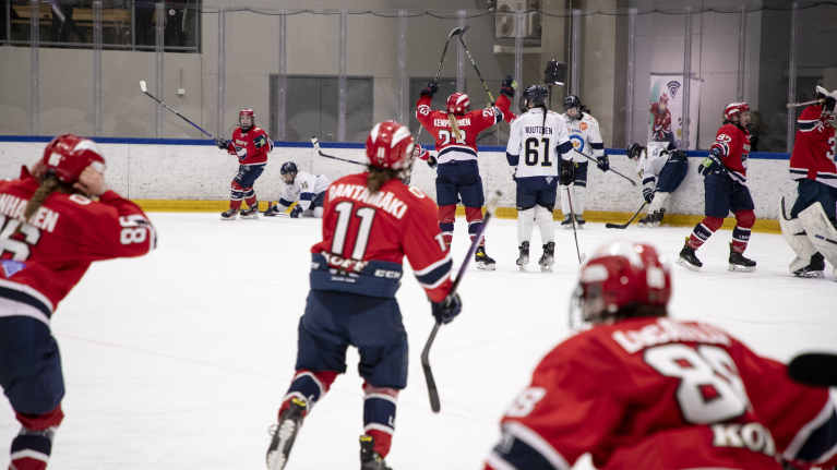 HIFK on jälleen Suomen mestari! Pelaajat osoittivat luonteensa ja ...