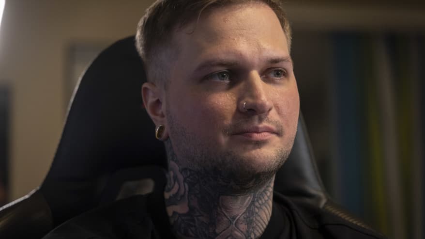 Kohuräppäri OG Ulla-Maija remontoi taloa ja toikkaroi kännissä ...