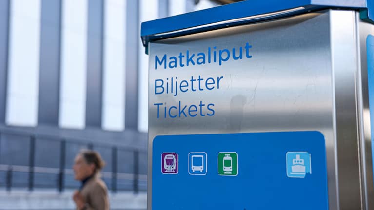 Matkalippujen tarkastajat ovat alkaneet kysyä matkustajilta ...