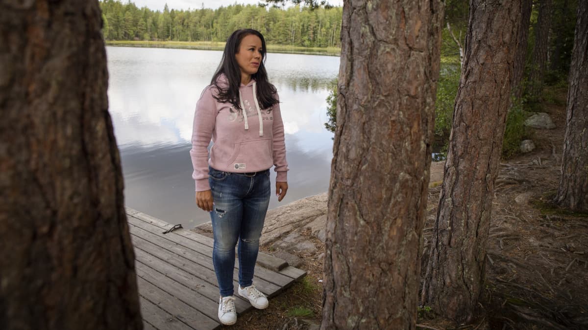 Yksinyrittäjä Riikka Pajunen koki työuupumuksen, avioeron, hometalohelvetin ja borrelioosin ...