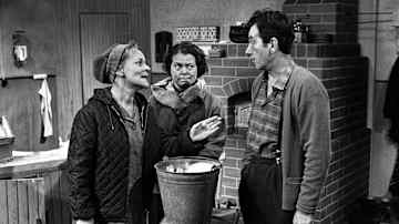 Menestyssarja Rintamäkeläiset piirsi kuvan pienviljelijän ...