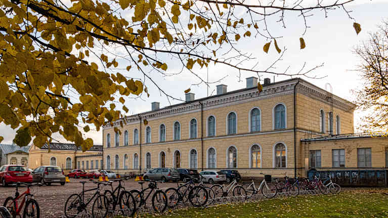 Borgå gymnasium firar 300 år: ”Det är roligt att gå i en skola där man ...