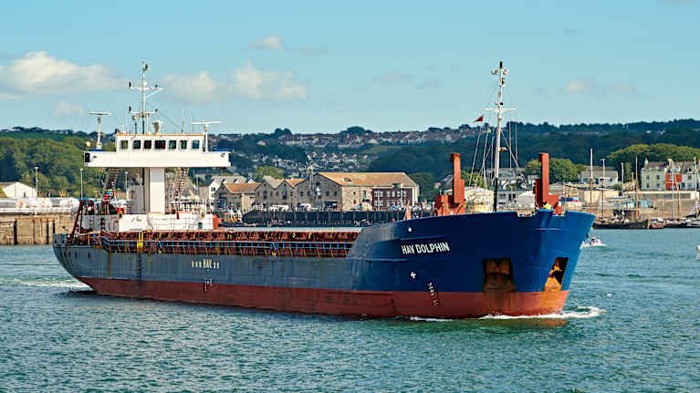 Vakoilusta epäilty alus kuljettaa terästä Seinäjoella toimivalle ...