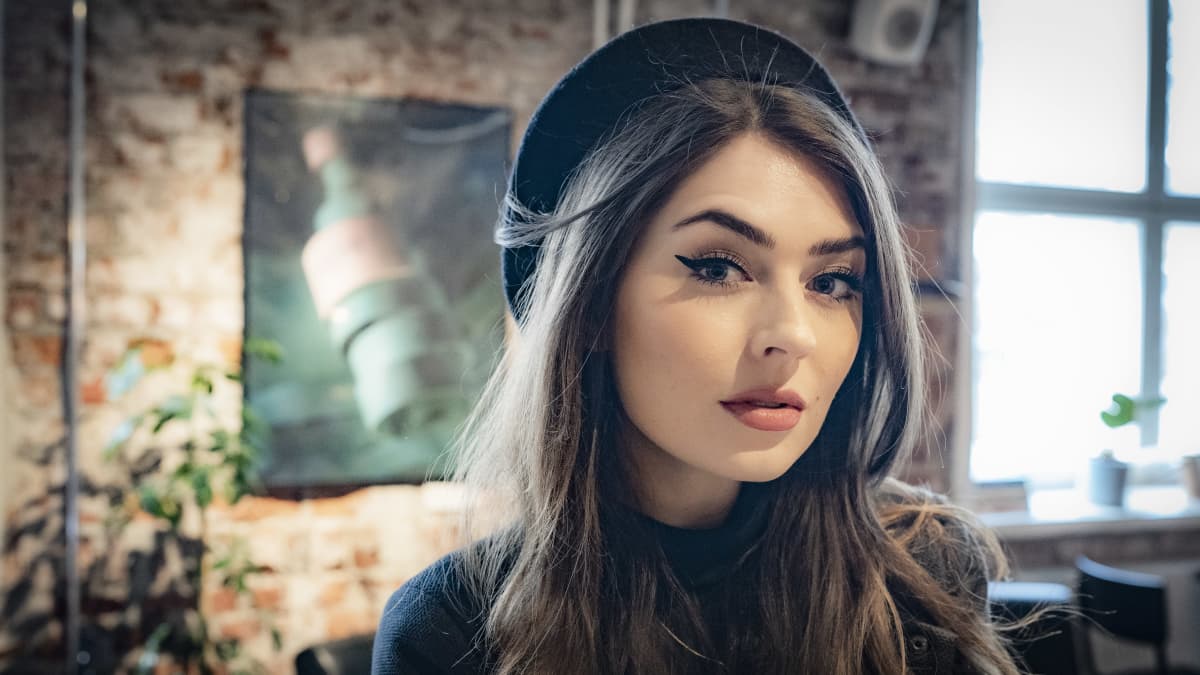 Behm jättäisi Instagramin heti, jos ei olisi artisti – maailmalla ...