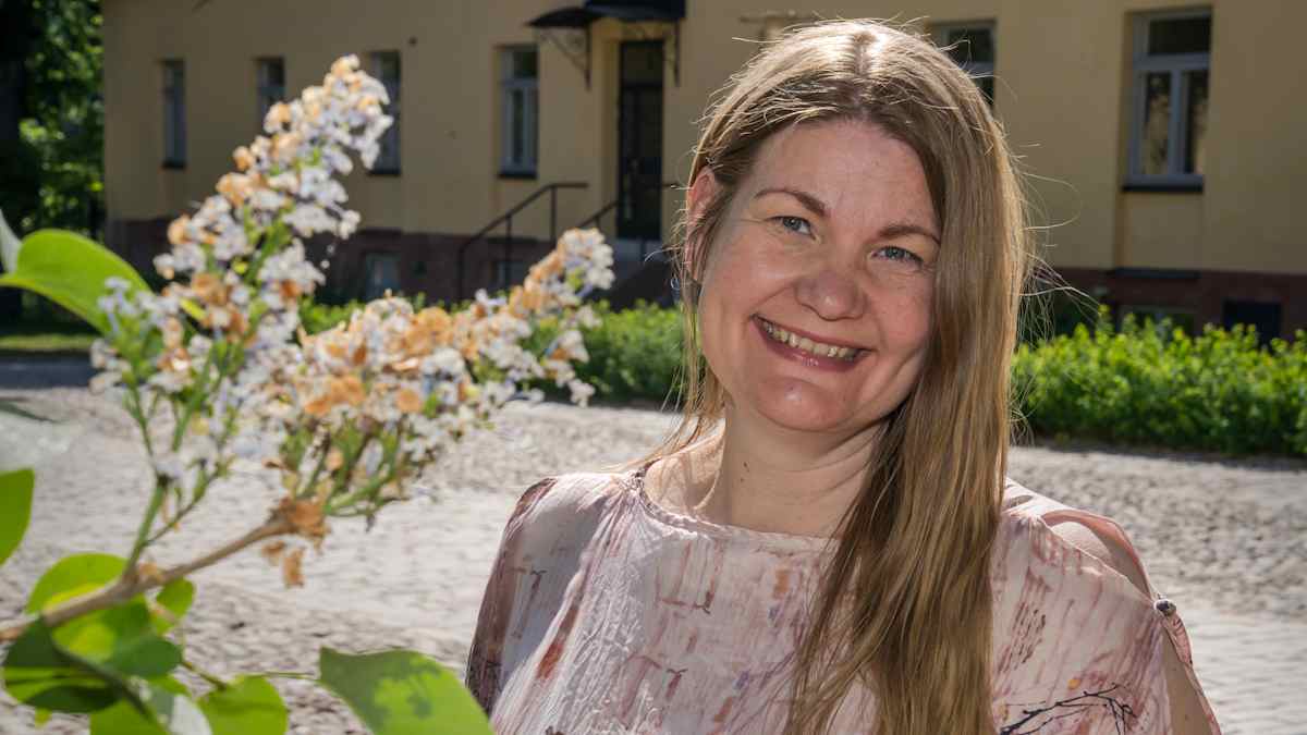 Naiset työllistyvät nyt paremmin kuin miehet, ja työelämä suosii naisia ...