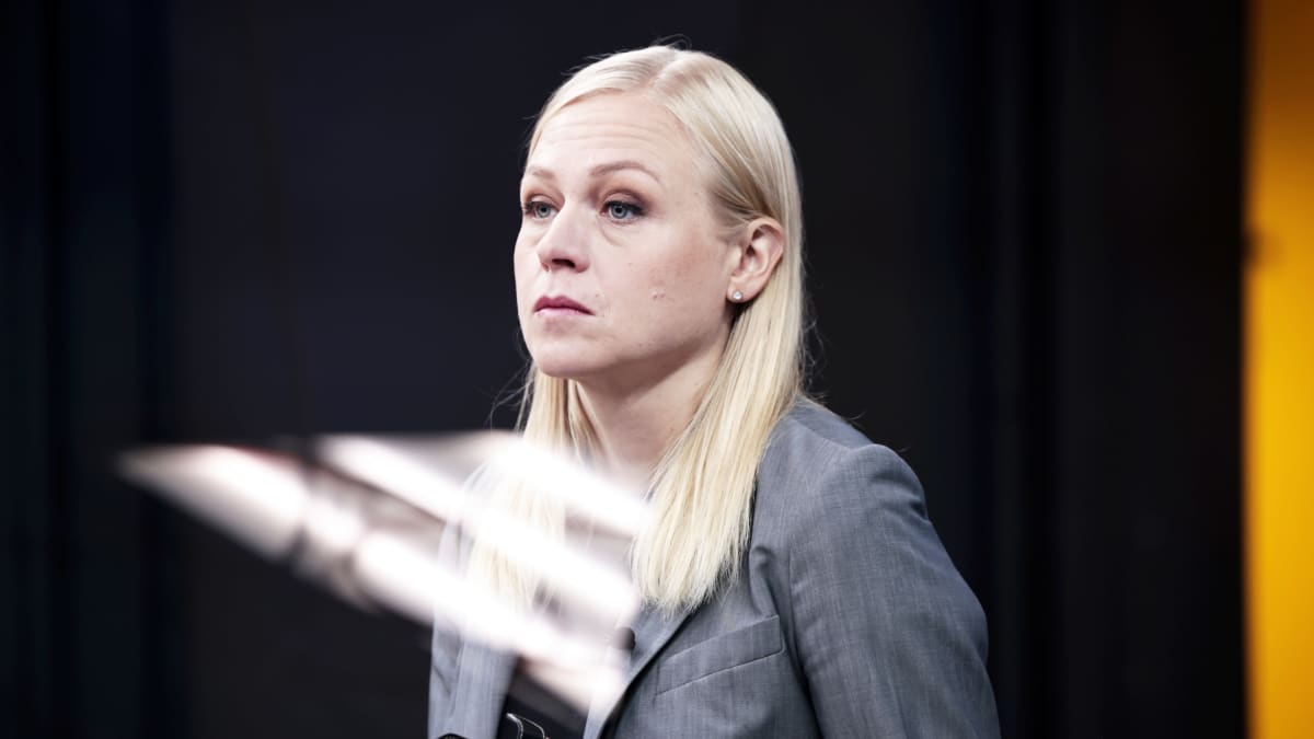 Ulkoministeri esiintyi videolla Stubbin kampanjapipossa: ”Virhe on ...