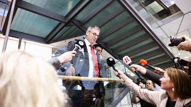 Suomalainen rahtilaiva jumissa Alankomaissa – miehistö kertoo palkkoja ...