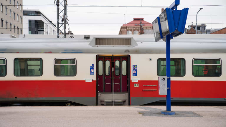 VR överväger att satsa på lokaltågstrafik i Åbo och Uleåborg ...