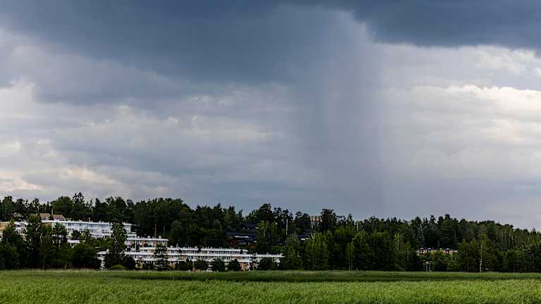 FMI warns of strong winds, severe thunderstorm for Finland | Yle News | Yle
