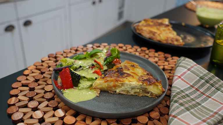 Potatis, lök och ägg är nästan det enda som behövs för den enkla ...