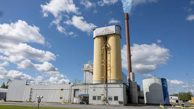 Forssalainen tehdas toimii pian täysin uusiutuvalla energialla ja tähtää nollapäästöihin | Kanta ...