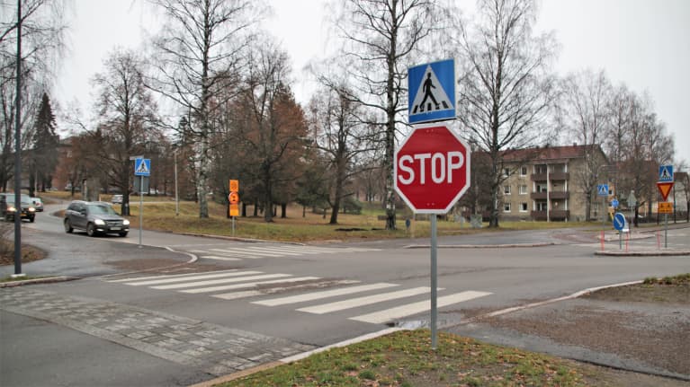Voit säästää satoja euroja, kun pysäytät autosi sekunniksi – joka ...
