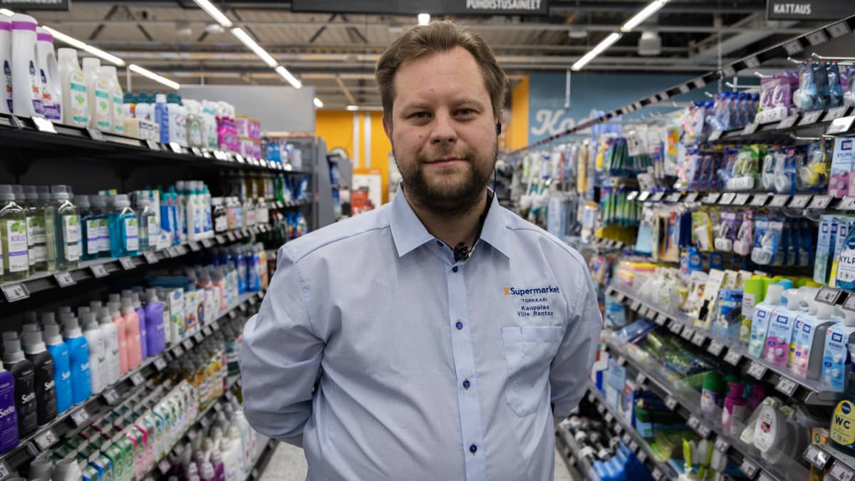 Kauppias laittoi pullopommiainekset pannaan – nuorten mielestä on hyvä ...