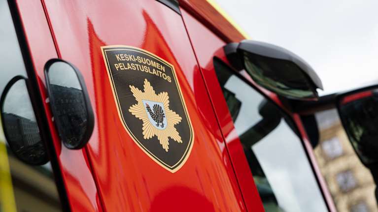 Auto syttyi palamaan Rutalahden risteyksen lähellä 9-tiellä | Keski ...