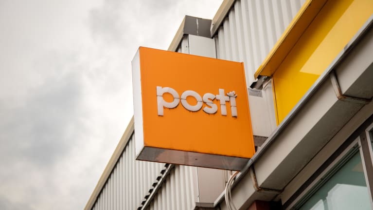 Government announces plans to list Posti on the stock exchange | Yle ...
