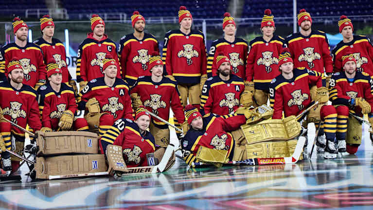 En välkommen syn för spelarna i Panthers inför Winter Classic ...