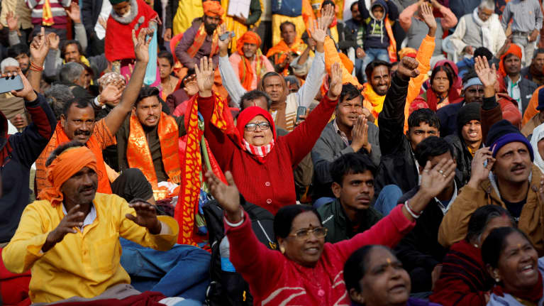 Hindunationalistit järjestivät historiallisen voimannäytteen: Kiistelty ...