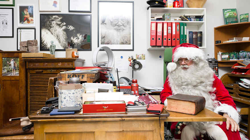 Joulupukki täytti 80 vuotta ja nyt hän kertoo, mikä tässä ajassa ...