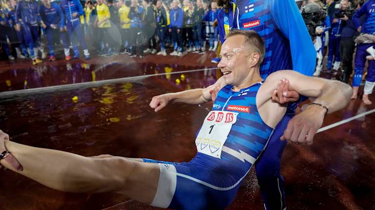 Viimeksi 26 vuotta sitten! Suomi kaatoi Ruotsin sekä naisissa että ...