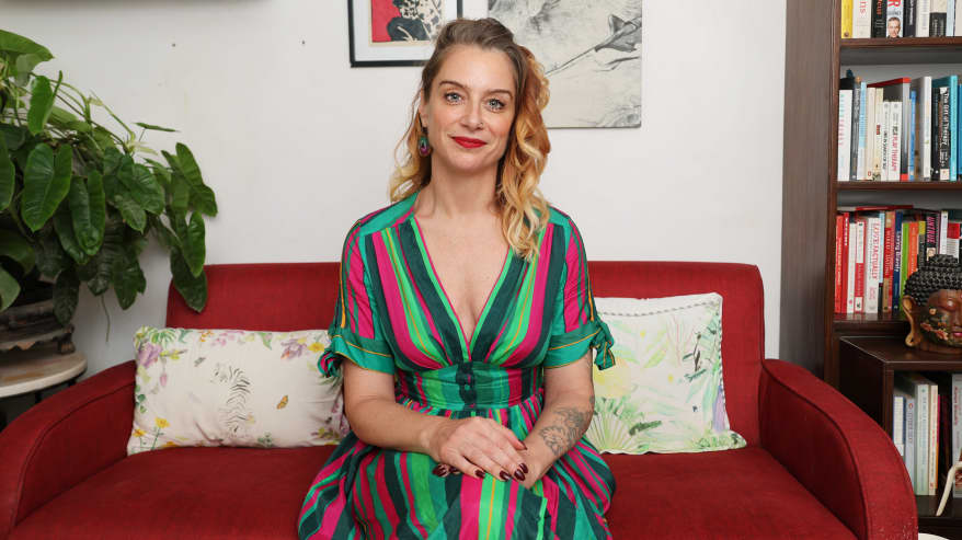 Suomalaisnaisesta tuli Mumbain deittiguru, jolta kysellään myös ...