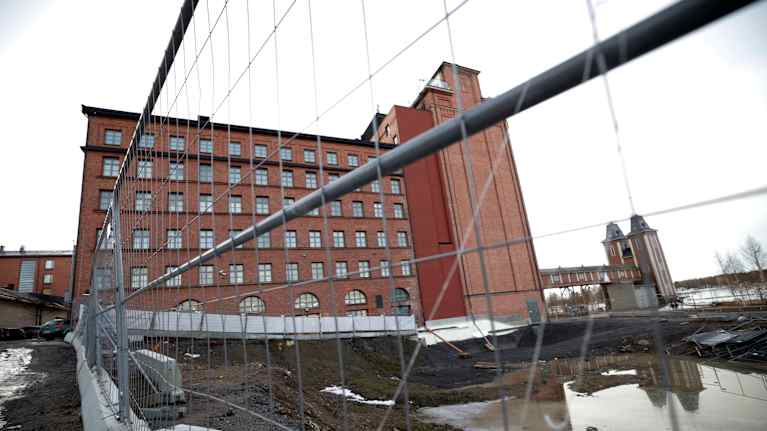 Misstro mot rektorn pyr vid Åbo Akademi efter misstankar om jäv och ...