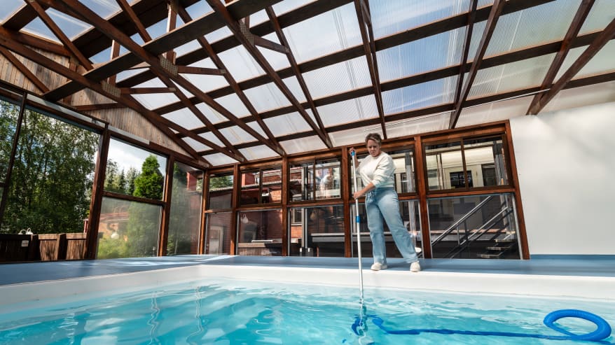 Samalla rahalla voi saada pienen yksiön tai hulppean omakotitalon ...