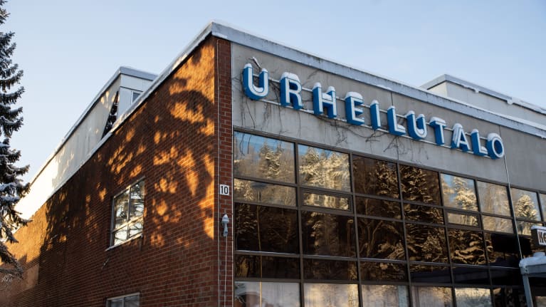 Kouvolan Kuusankosken urheilutalo ja uimahalli ovat kaupungin purkulistalla vuonna 2028 ...