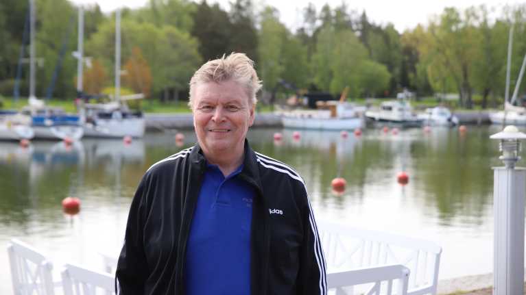 Kari Koski, Jukka Alkio ja Ari Korhonen tähyävät virkauransa jälkeen ...