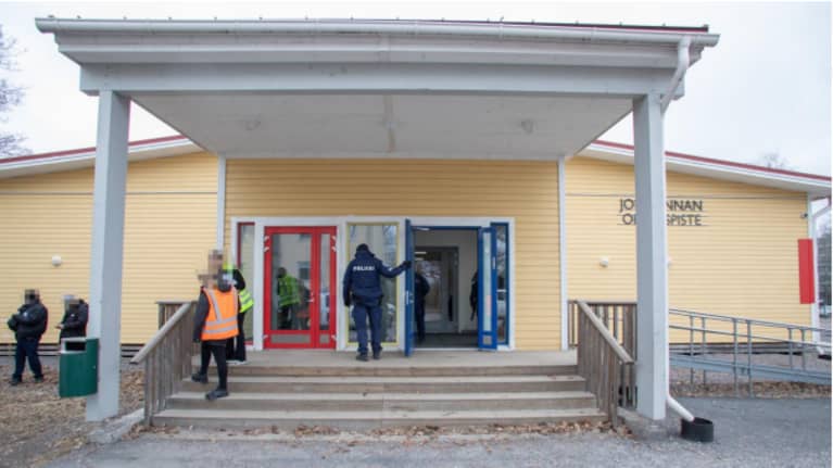 Så beskriver lärare och elever hur skolskjutningen i Vanda gick till ...