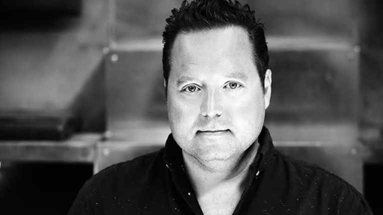 Bokrecension: Sebastian Johans skriver om en sjökapten som går iland ...