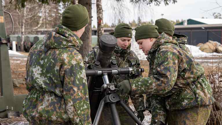 Armeijassa saa nykyään hampurilaisia ja hot dogeja, mutta tiettyä ...