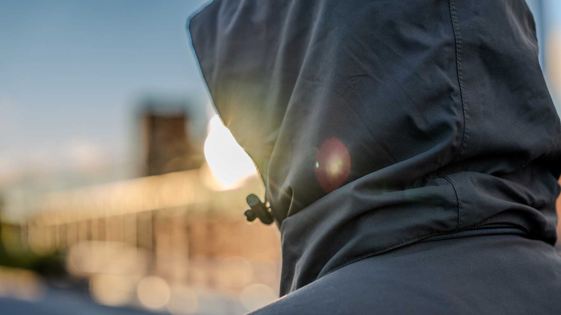 Suomalainen Alex oli FBI:n operaation pääkohde – ”Arvasin että mua on tultu hakemaan” | MOT | Yle