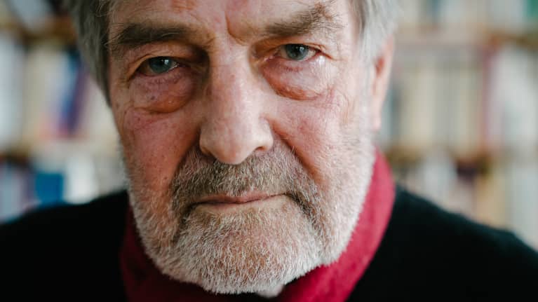 Humanist poet and Renaissance man Claes Andersson dies aged 82 | Yle