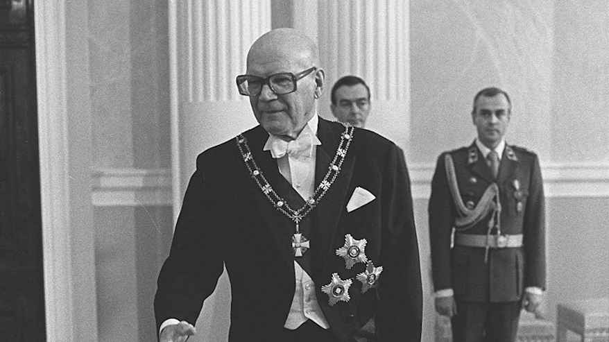 Housupukuja, maailmanluokan trendejä ja pillerihattu – Linnan juhlien ...
