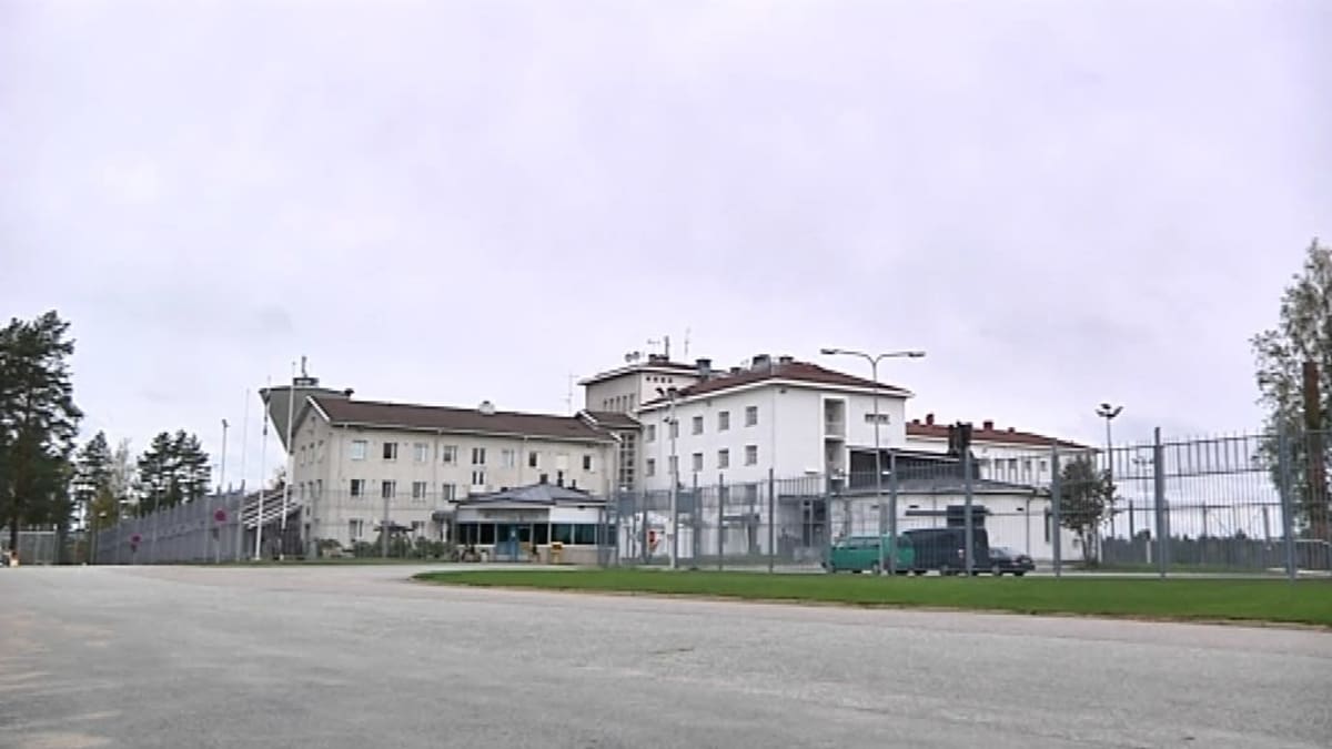 Rikosseuraamuslaitos kiistää esittävänsä 20 vankilan lakkauttamista ...
