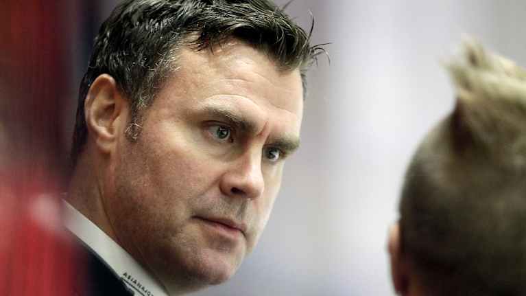 Jääkiekkovalmentaja Miika Elomo, 47, on kuollut – kollegalta koskettava ...