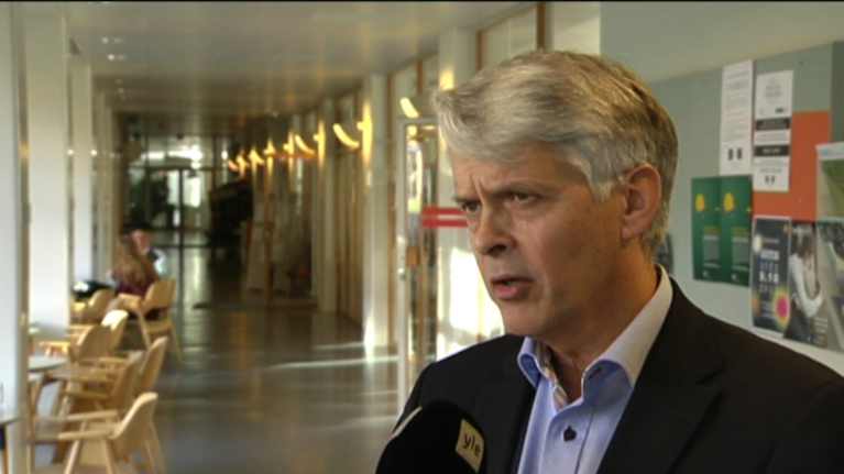 Professor Tom Berglund: Ekonomipriset är nog en stor sak | Inrikes ...