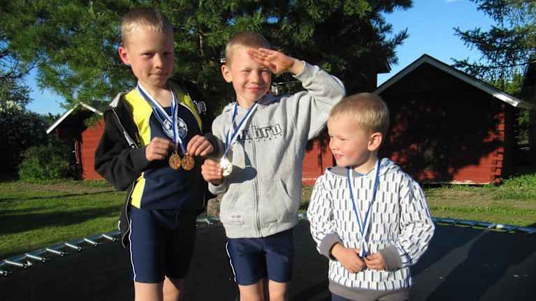 Yle pilasi keihäänheittäjä Eemil Porvarin lapsuuden huippuhetken – nyt ...