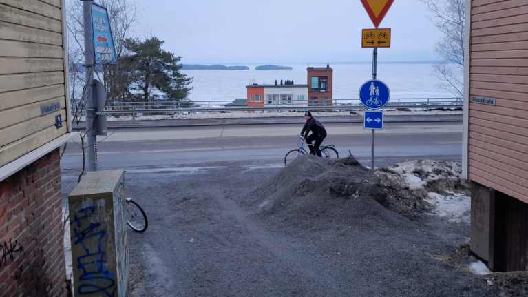 Pispalassa haulitornin viereen valmistuu ainutlaatuinen silta ...