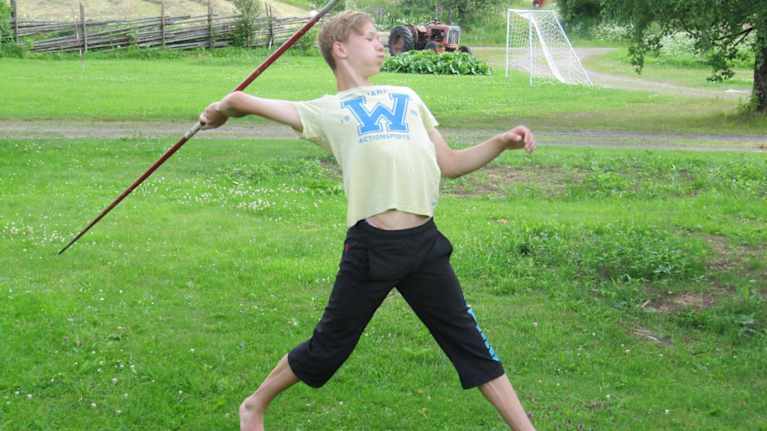 Yle pilasi keihäänheittäjä Eemil Porvarin lapsuuden huippuhetken – nyt ...