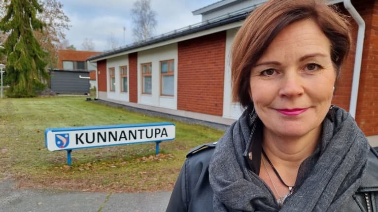 Anu Raunio vastaa miehensä kanssa puolesta Siikaisten tämänvuotisista ...