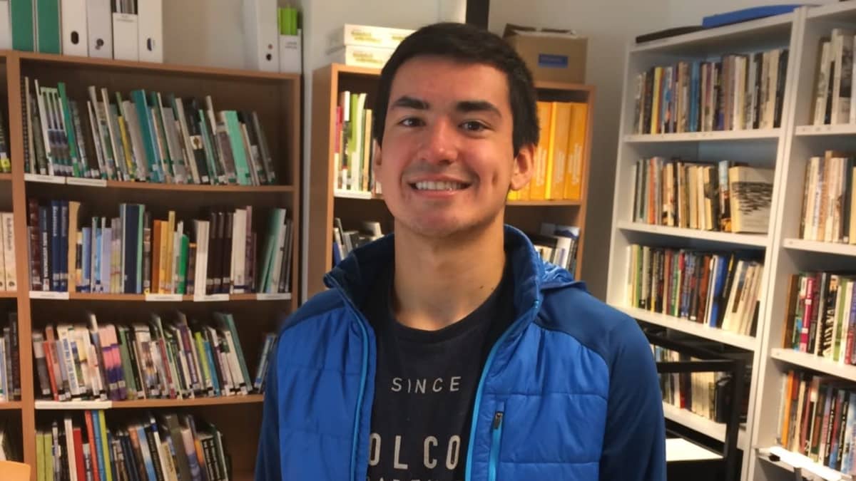 Carter Price poođij Alaskast Anarân oppâđ sämmilijn já muštâliđ jiejâs ...