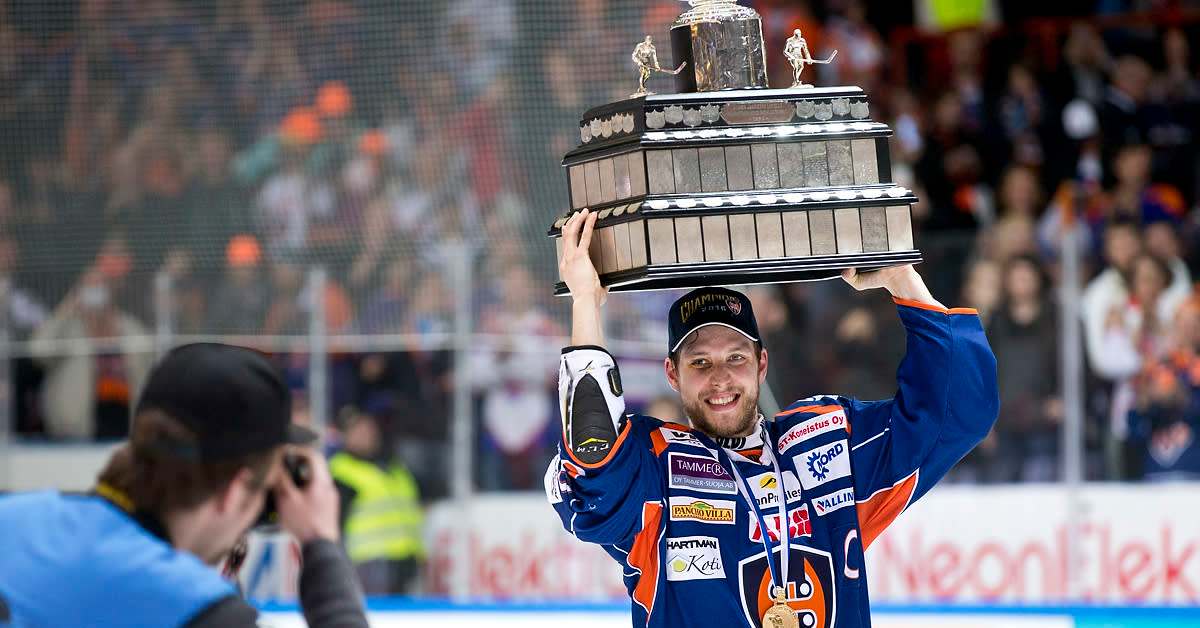 Tappara-ikoni kyynelehti vuolaasti – tunteet leimahtivat mittavassa ...