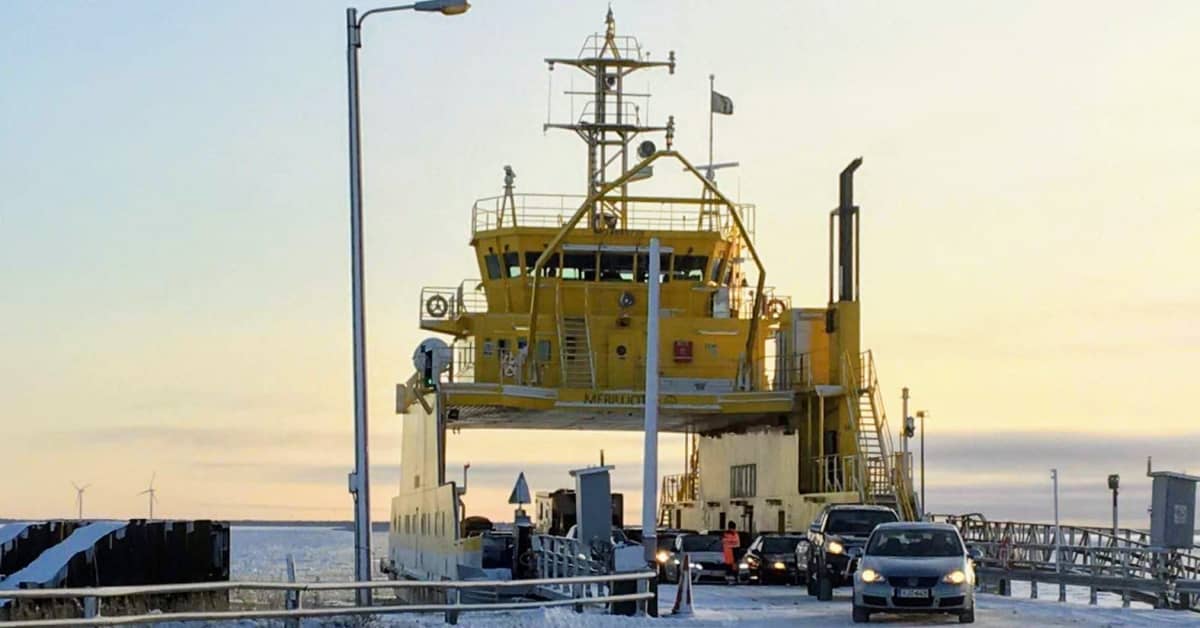 Hailuodon lautan ensimmäinen edestakainen lautta jäi ajamatta aamulla ...