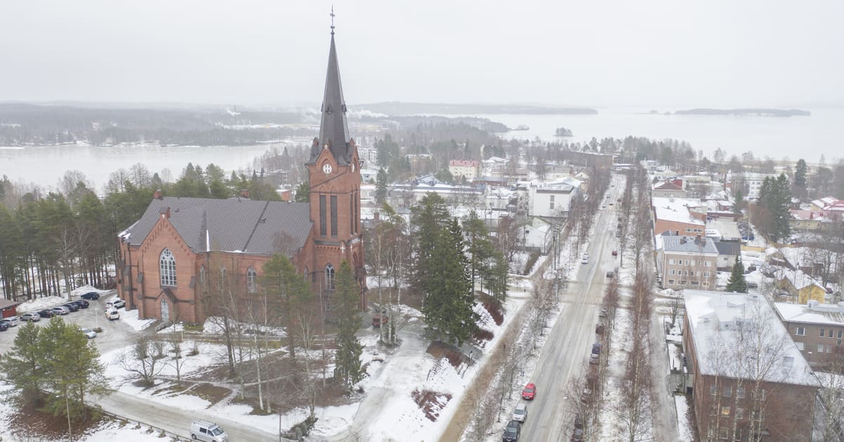 Nurmes muistaa tuhansia pääsiäiskortilla | Pohjois-Karjala | Yle